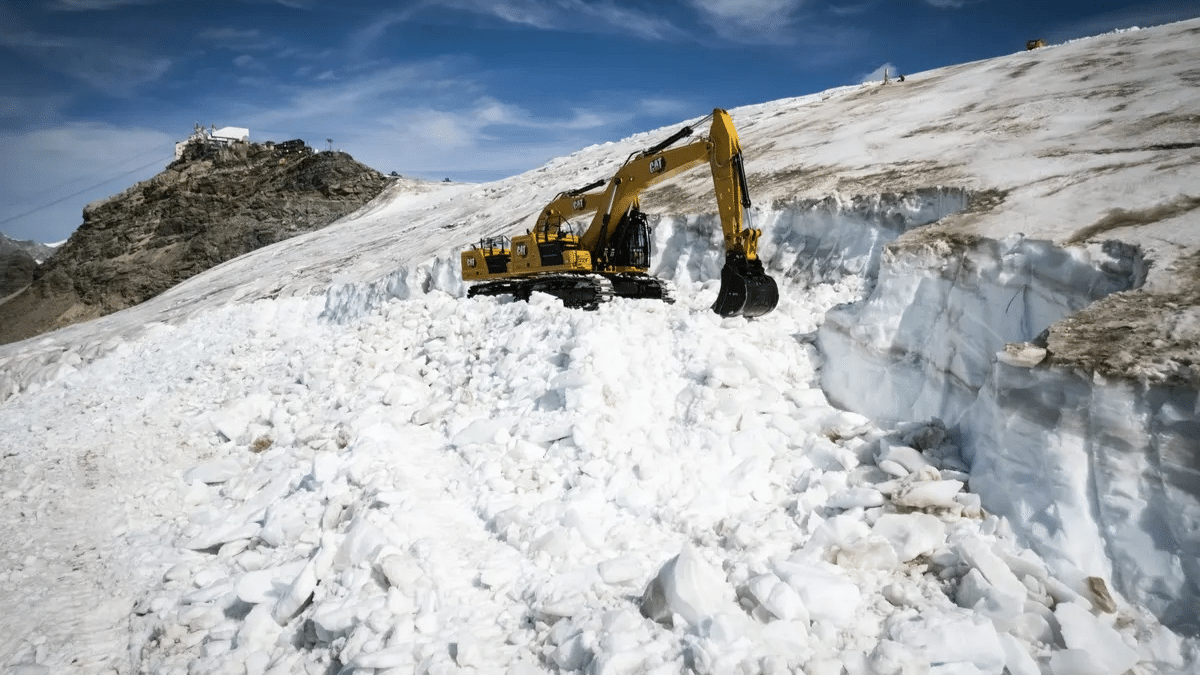 Teodulo: le ruspe scavano il ghiacciaio per la Coppa del mondo di sci ...
